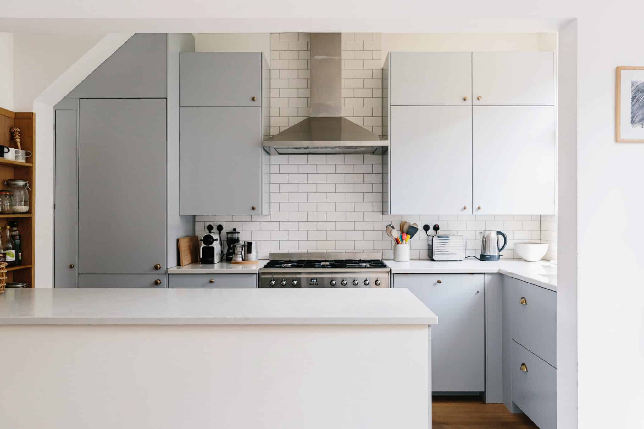 Ultimate Guide to Stylish Kitchen Stove Alcove Ideas - The Compact Kitchen