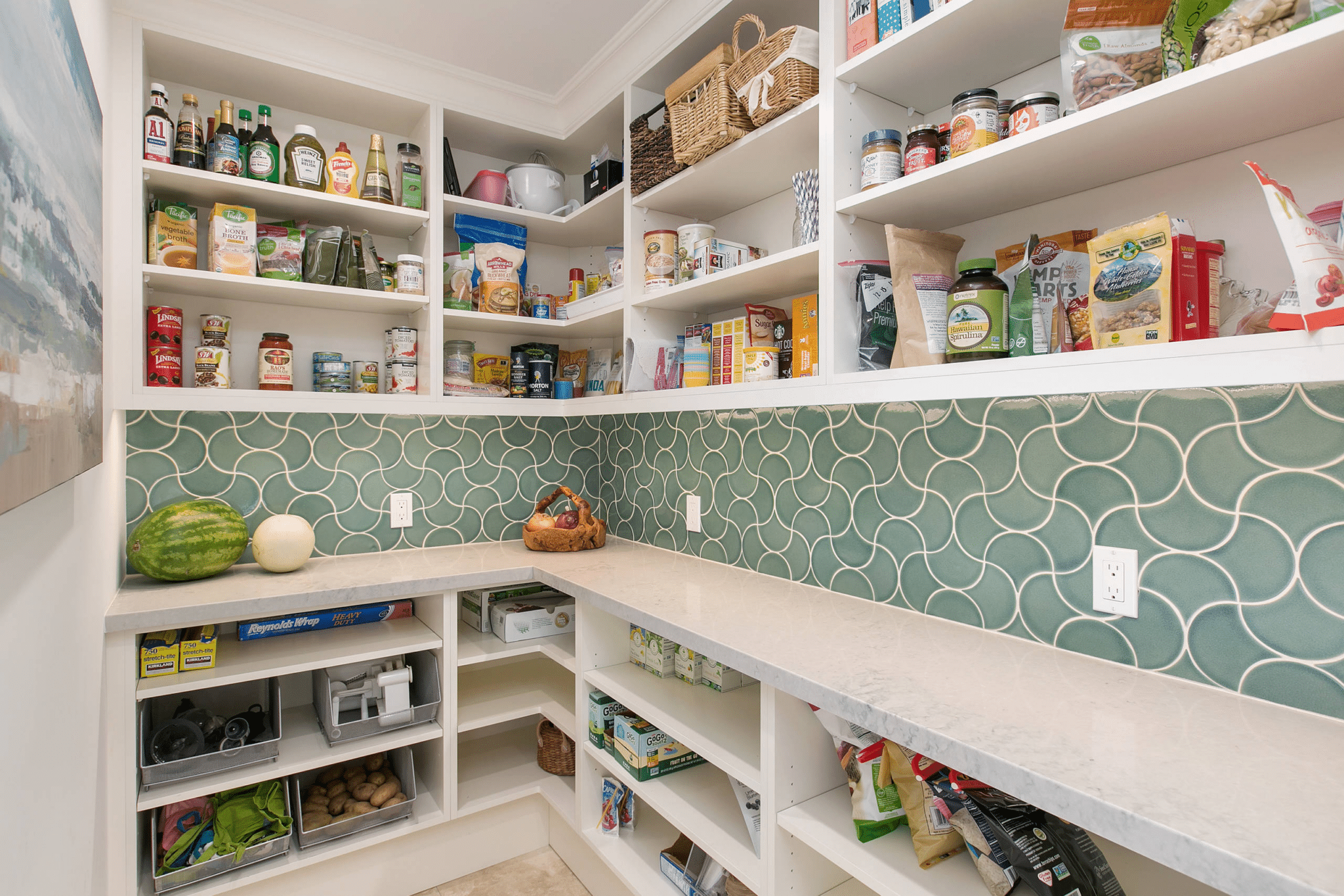 Efficient Elegance: The Ultimate Guide to L-Shaped Pantries - The ...