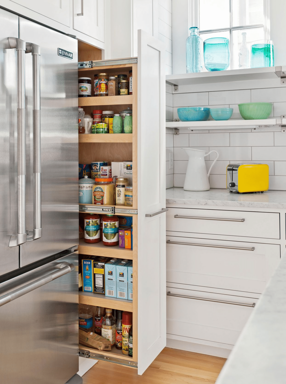 Maximizing Space: Storage Solutions for L-Shaped Pantries - The Compact ...