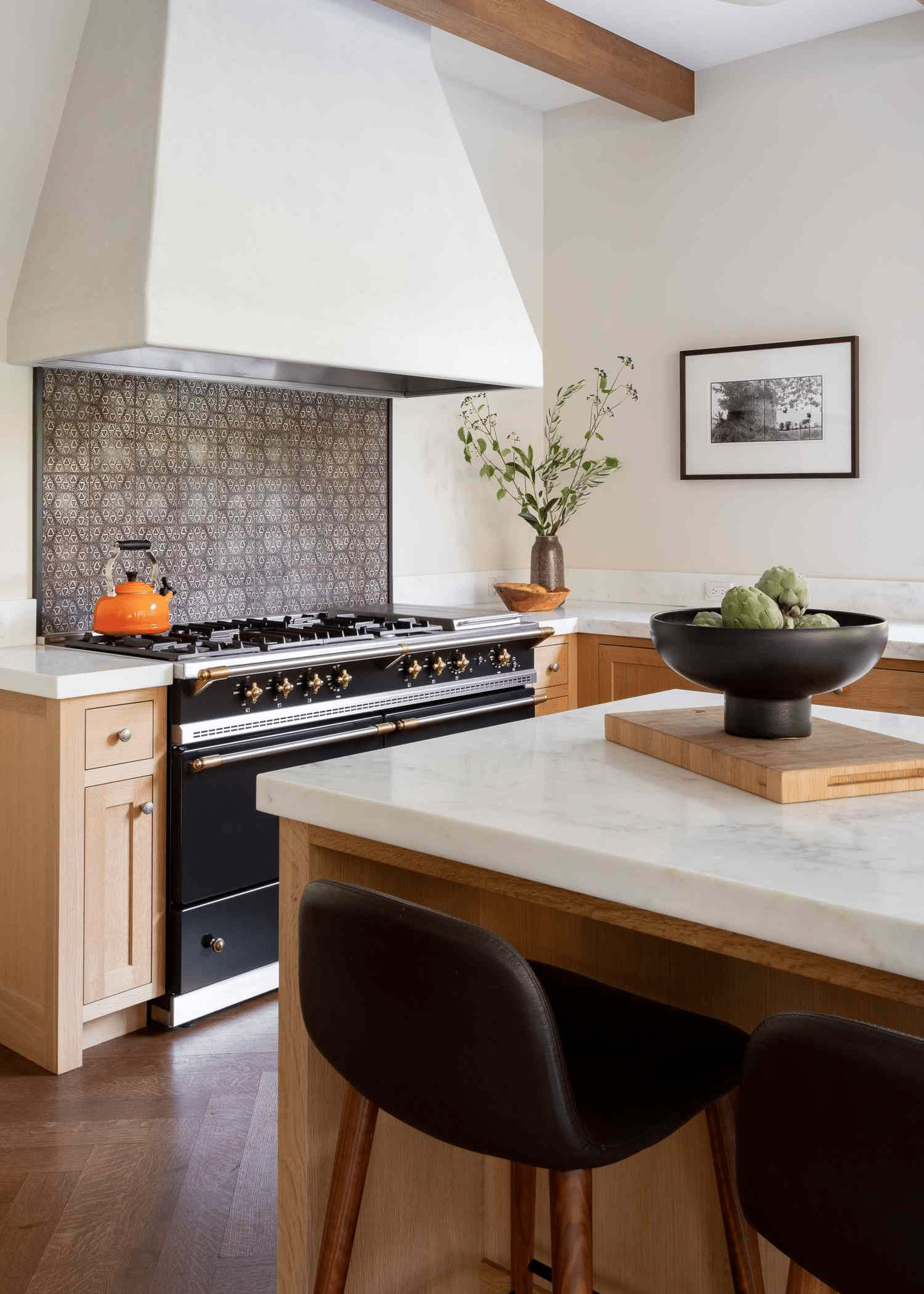 Aesthetic Elegance: Your Guide to Plaster Kitchen Hoods - The Compact ...