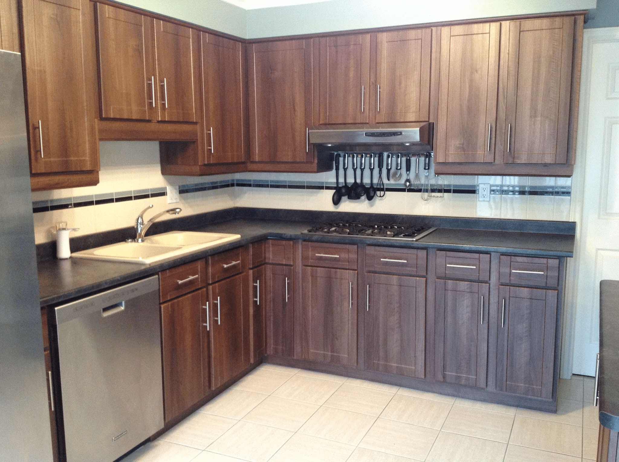 Dark Walnut Kitchen Cabinets: Luxurious, Versatile, and Timeless - The ...