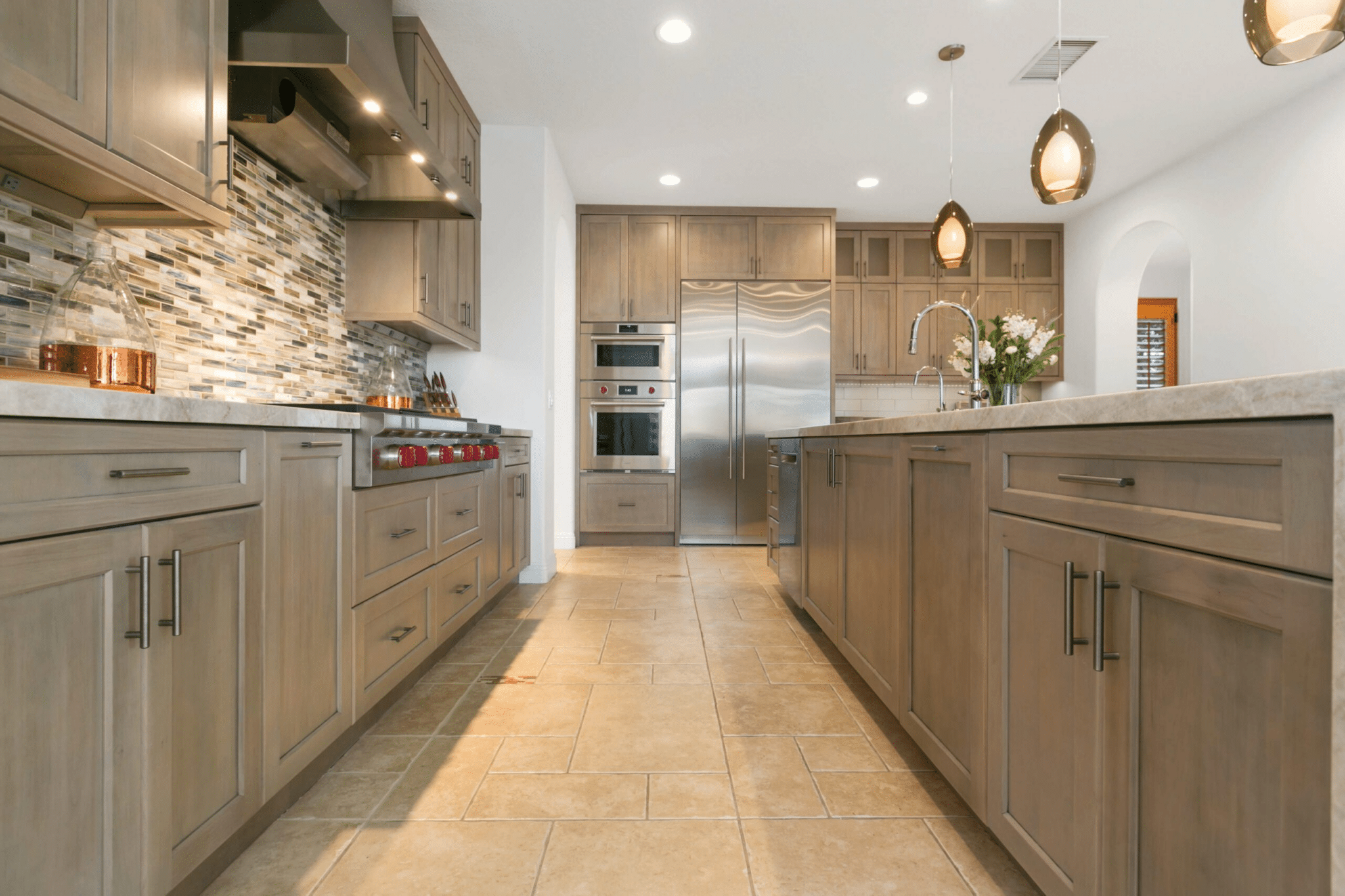 Taupe Elegance: Styling Your Kitchen with Dark Granite Countertops ...