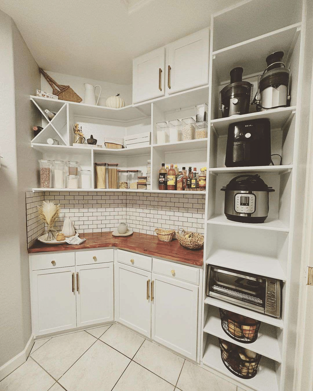 Space Savvy: Mastering Open Pantry Organization - The Compact Kitchen
