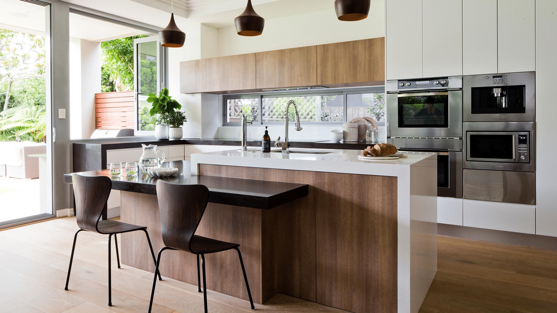 Maximizing Space: Trendy Split Level Kitchen Island Designs - The Compact Kitchen