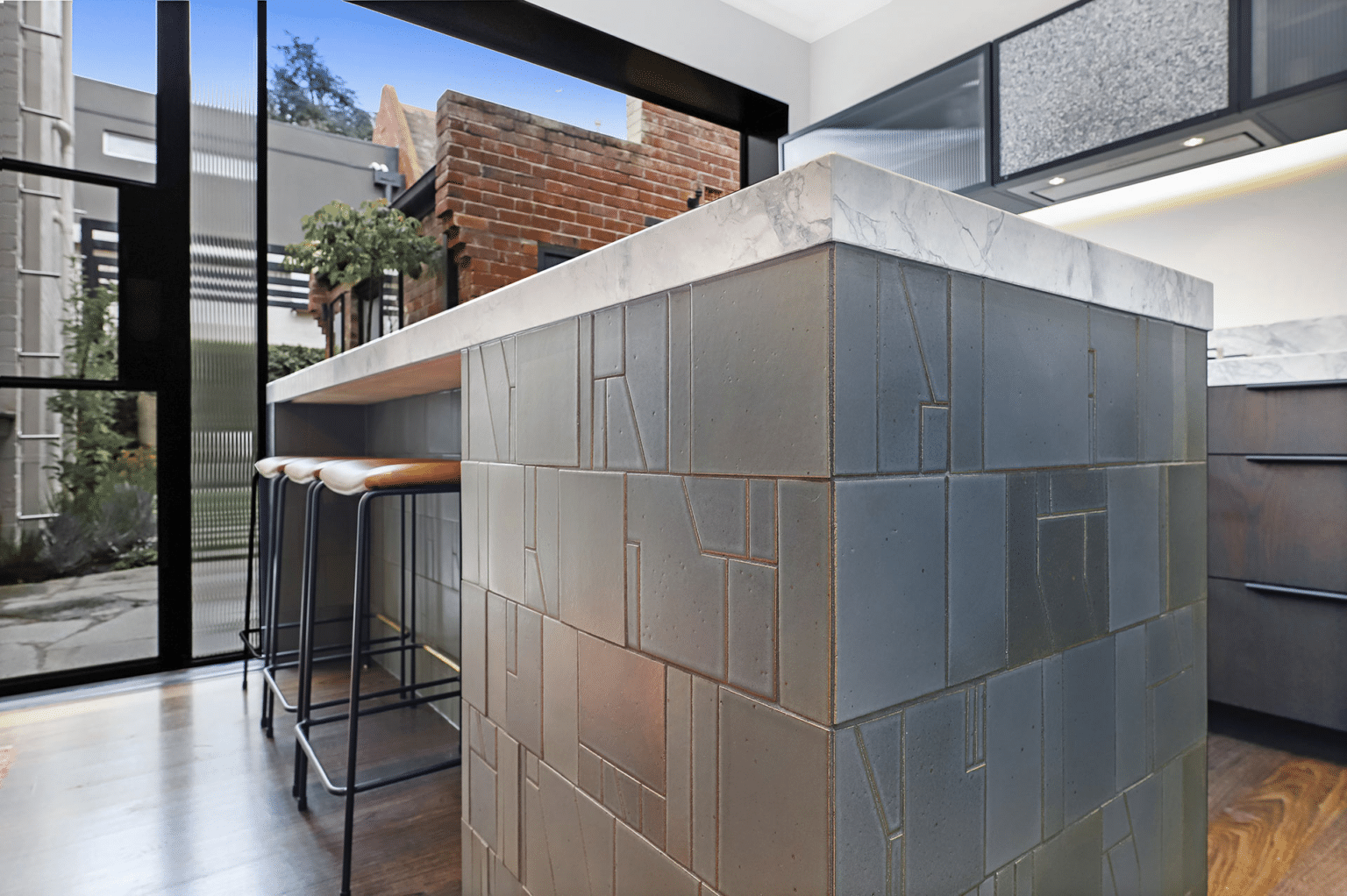 A Guide to Kitchen Island Tiles: From Installation to Maintenance - The ...