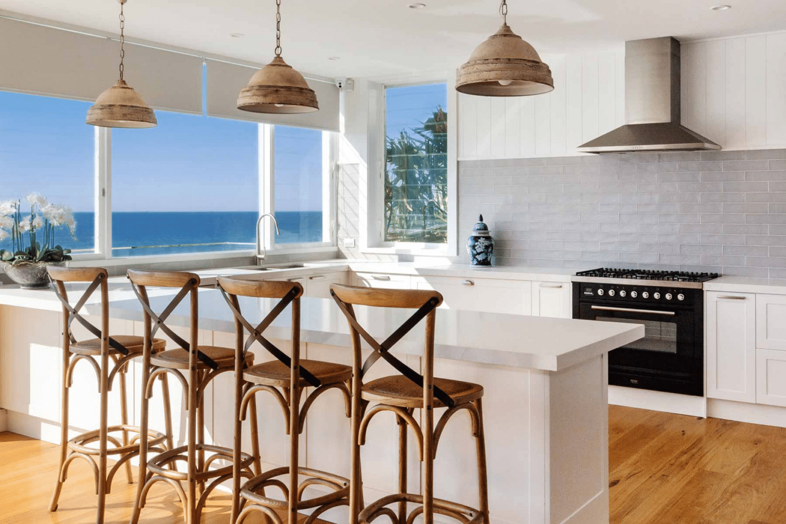 The Complete Guide to Designing a Stunning Hamptons Style Kitchen - The ...