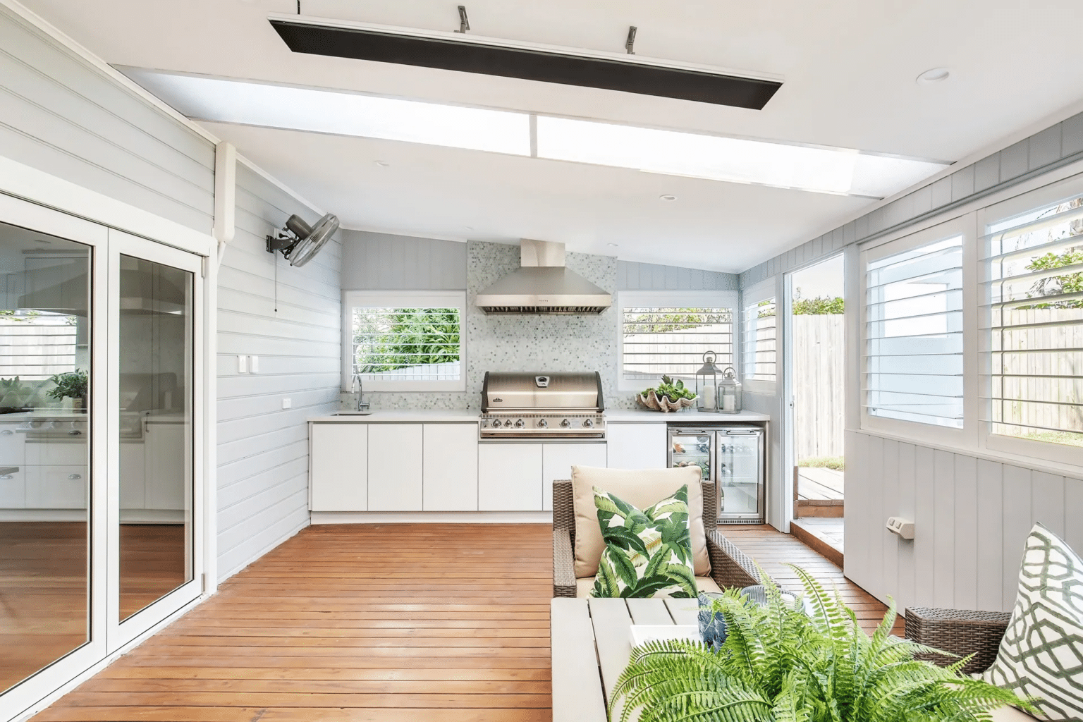 The Complete Guide to Designing a Stunning Hamptons Style Kitchen - The ...