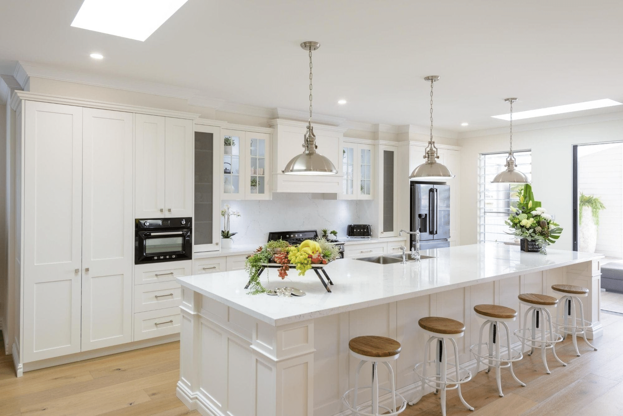 The Complete Guide to Designing a Stunning Hamptons Style Kitchen - The ...